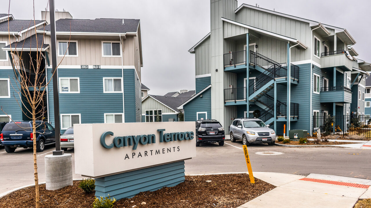Canyon Terrace Apartments - Wright Brothers